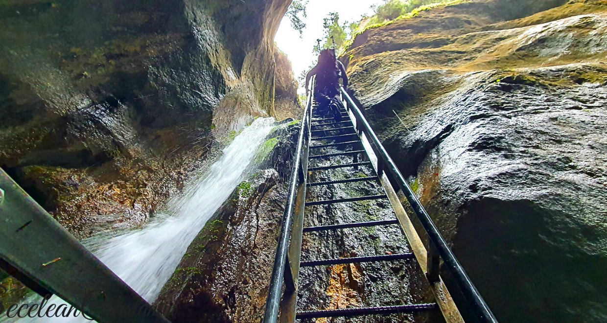 (VIDEO) Din 27 aprilie, Canionul 7 Scări și Tiroliana 7 Scări se vor ...